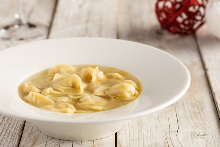 Cappelletti in broth - Podere Lesignano - Agriturismo e Fattoria ...